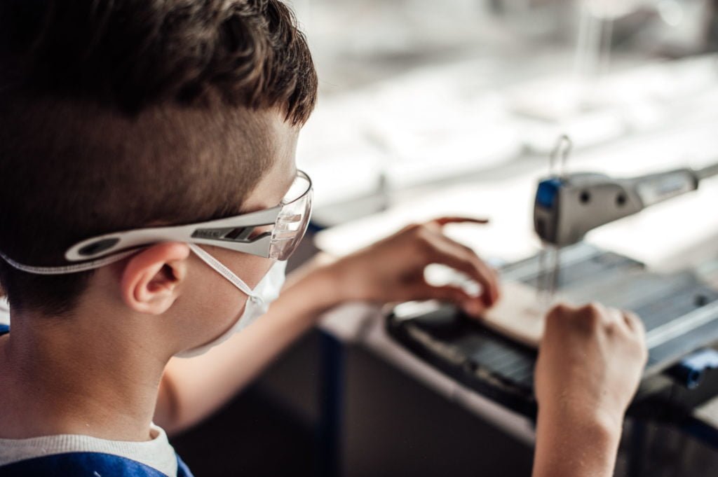 The Best Careers for Those Who Love Tinkering – Katie Emily Bray